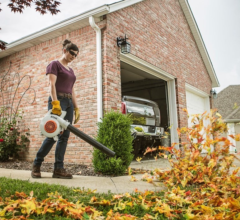 Suflanta pe benzina STIHL BG50 - IMPERIA.MD
